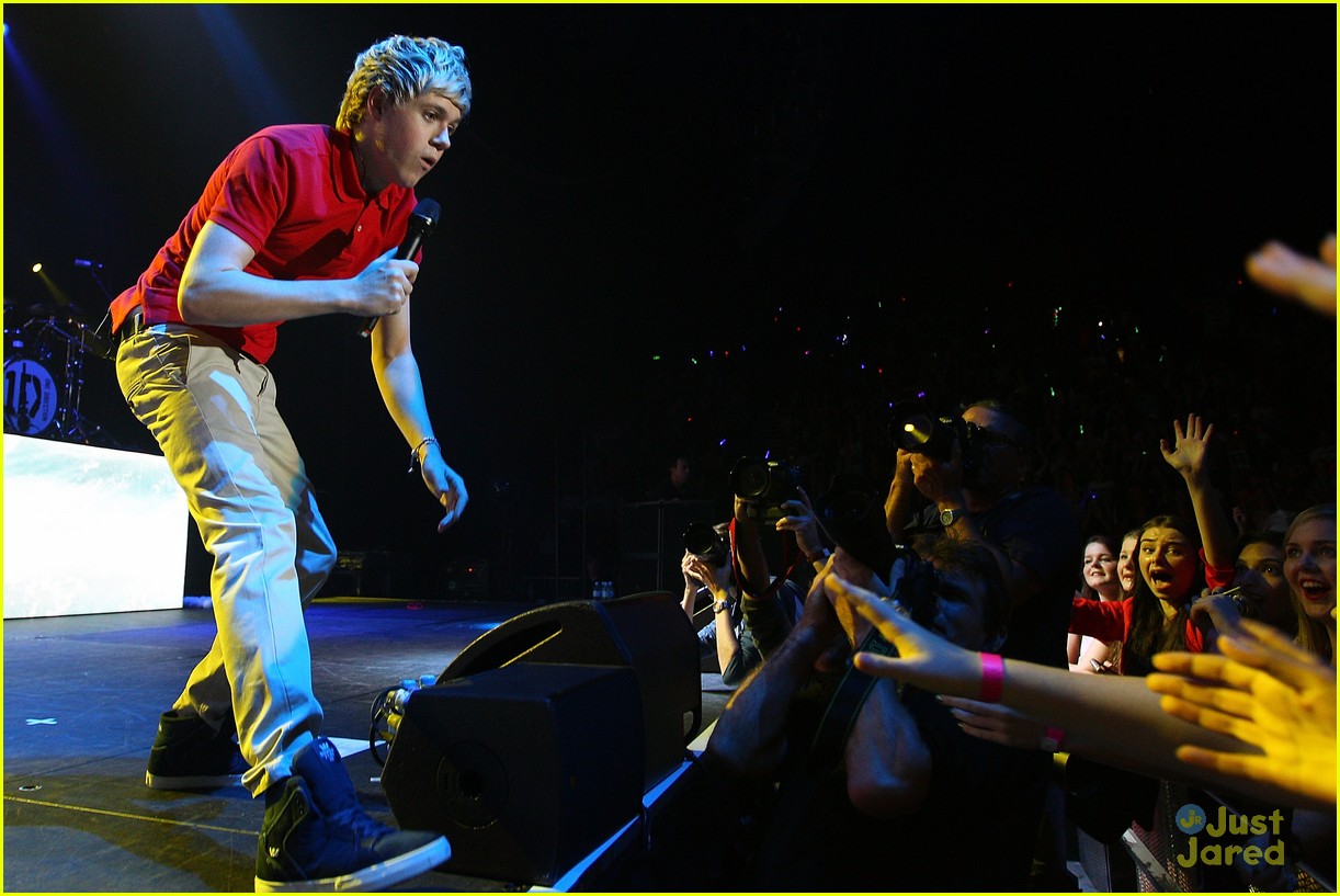 Full Sized Photo of one direction brisbane boys 08 | One Direction are ...