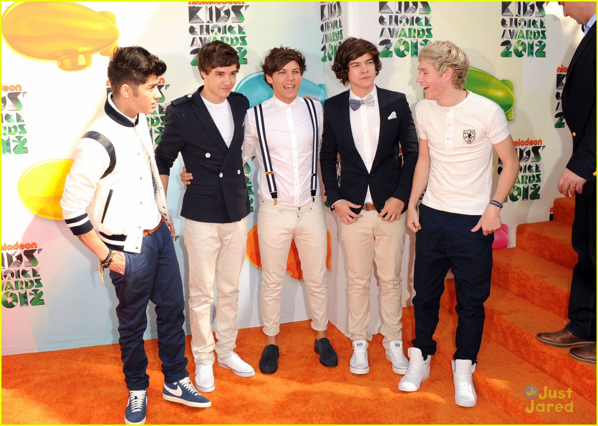 One Direction: Kids Choice Awards 2012 Performance WATCH NOW | Photo ...