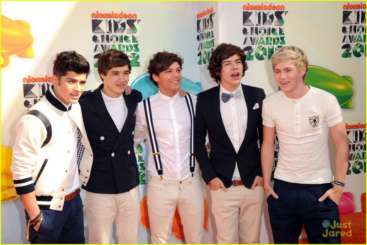 One Direction: Kids Choice Awards 2012 Performance WATCH NOW | Photo ...