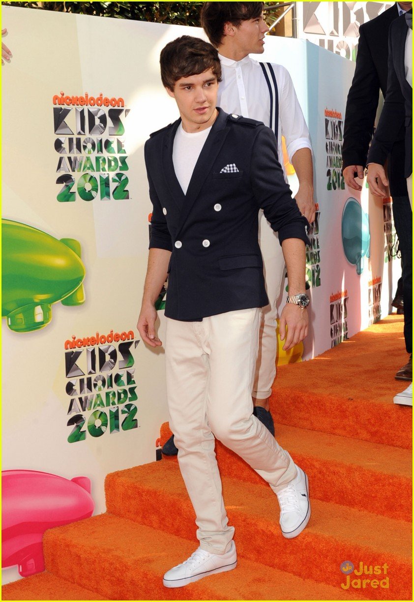 One Direction: Kids Choice Awards 2012 Performance WATCH NOW | Photo ...