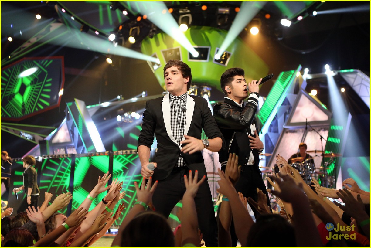 One Direction: Kids Choice Awards 2012 Performance WATCH NOW | Photo ...