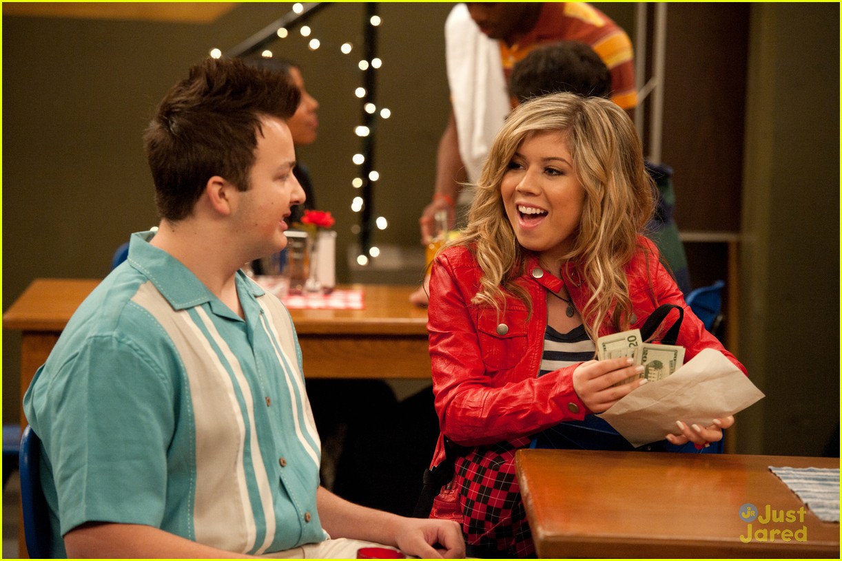Full Sized Photo of noah munck icarly gibbys 08 | Noah Munck: Welcome ...