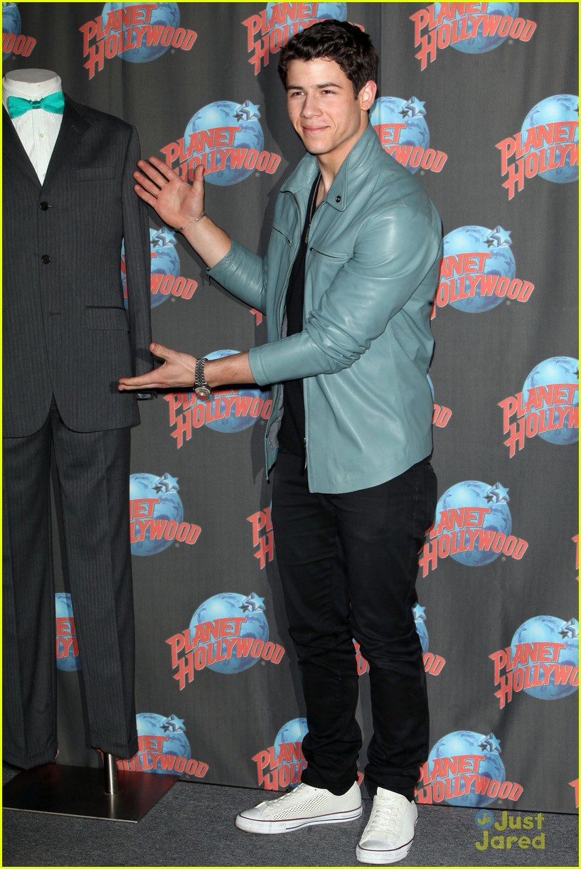 Nick Jonas is 'Open' To Guest Starring on 'Glee' | Photo 467788 - Photo ...