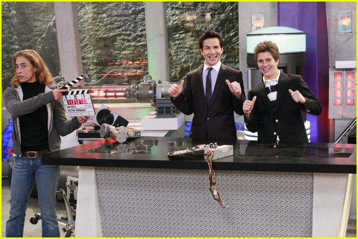 Lab Rats: Exoskeleton Attacks! | Photo 470610 - Photo Gallery | Just ...