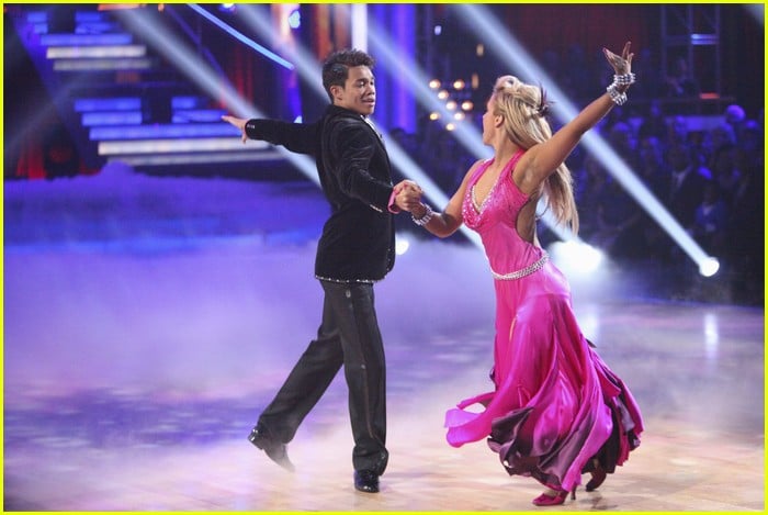 Roshon Fegan & Chelsie Hightower: Viennese Waltz on Dancing With The ...