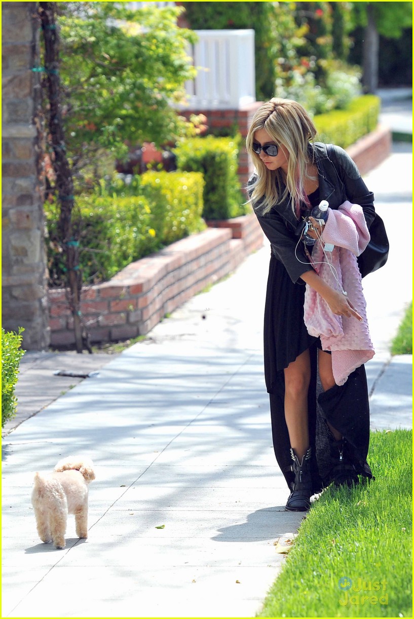 Ashley Tisdale Op Video Interview Photo 467565 Photo Gallery Just Jared Jr
