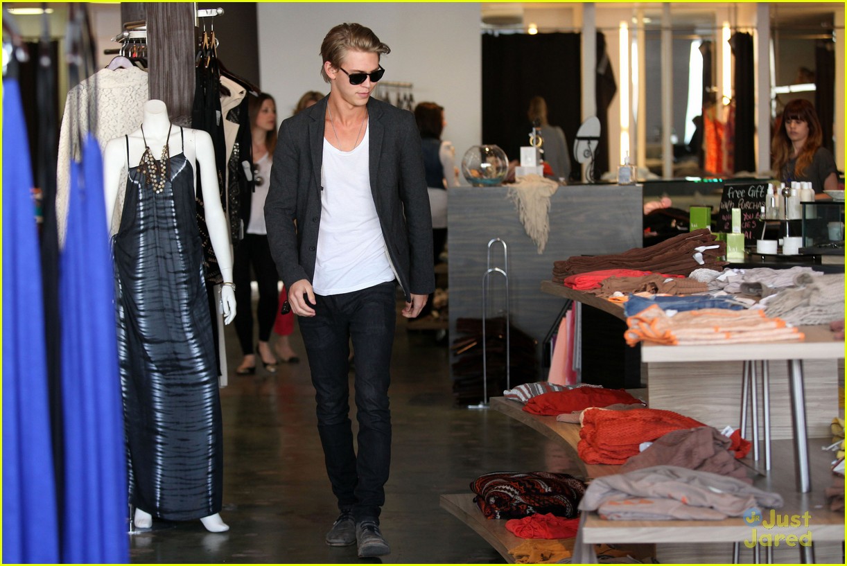 Full Sized Photo of vanessa hudgens planet blue 05 | Vanessa Hudgens ...