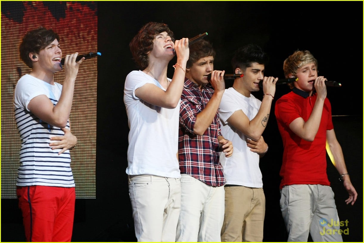 One Direction: Live From New York! | Photo 474799 - Photo Gallery ...