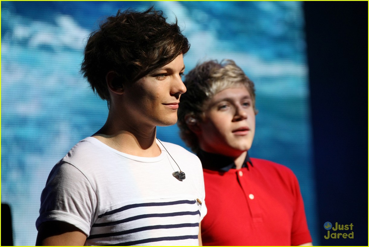 One Direction: Live From New York! | Photo 474800 - Photo Gallery ...