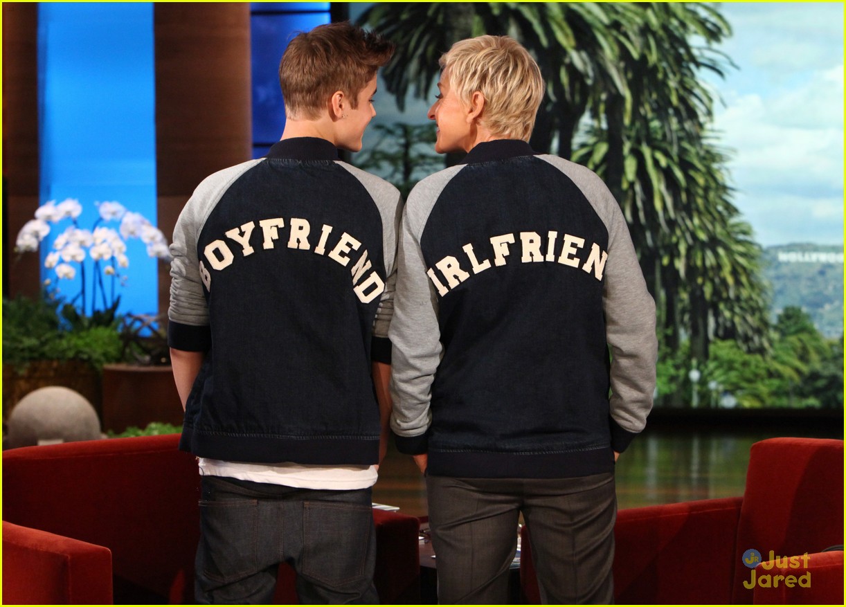 Justin Bieber Graduates & Announces Tour on Ellen! | Photo 474120 ...