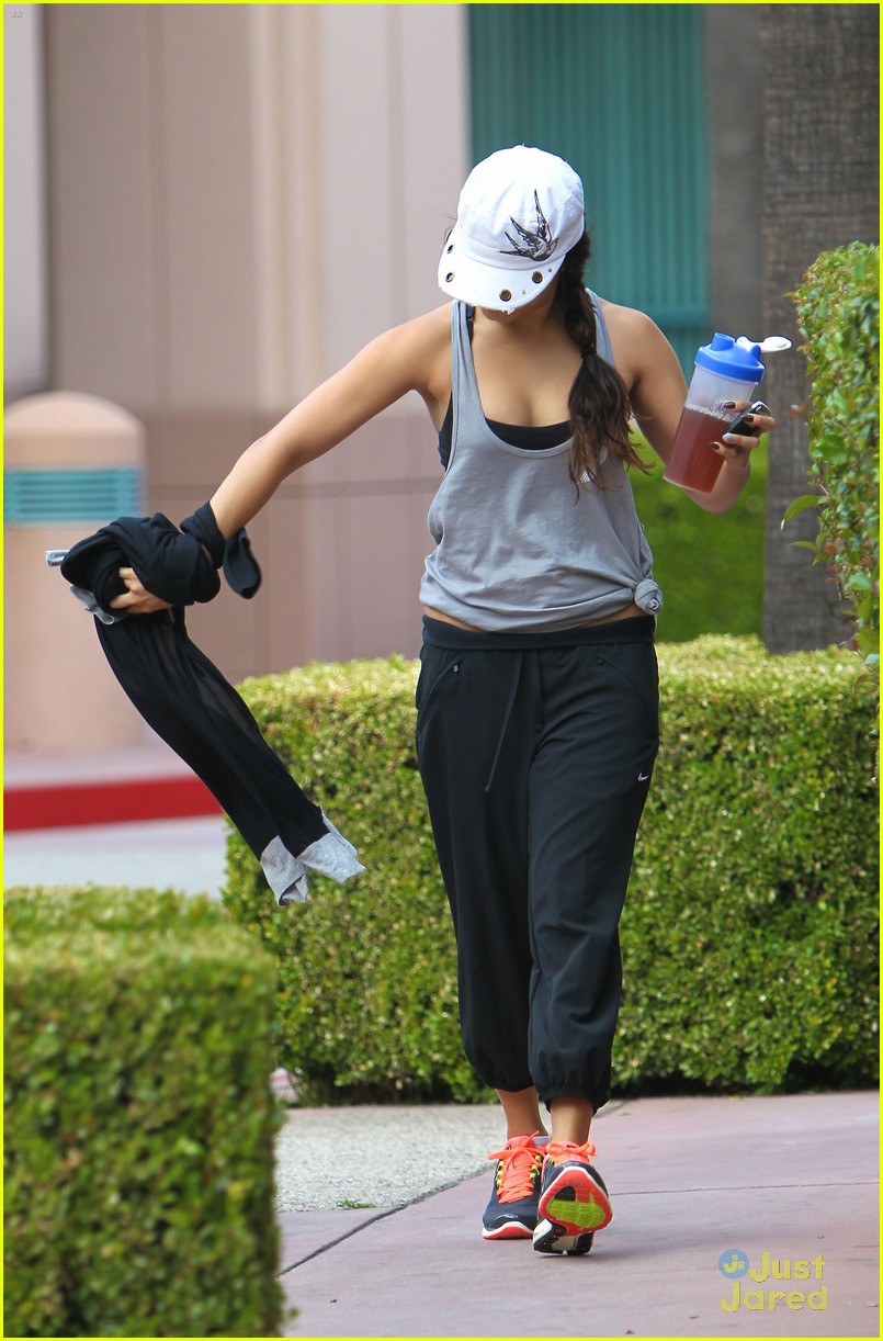 Full Sized Photo of vanessa hudgens workout woman 05 | Vanessa Hudgens ...