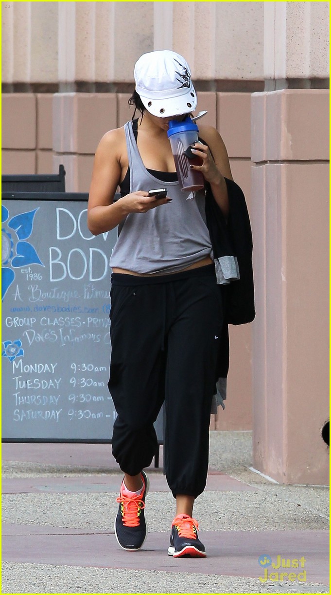 Vanessa Hudgens: Workout Woman | Photo 471317 - Photo Gallery | Just ...