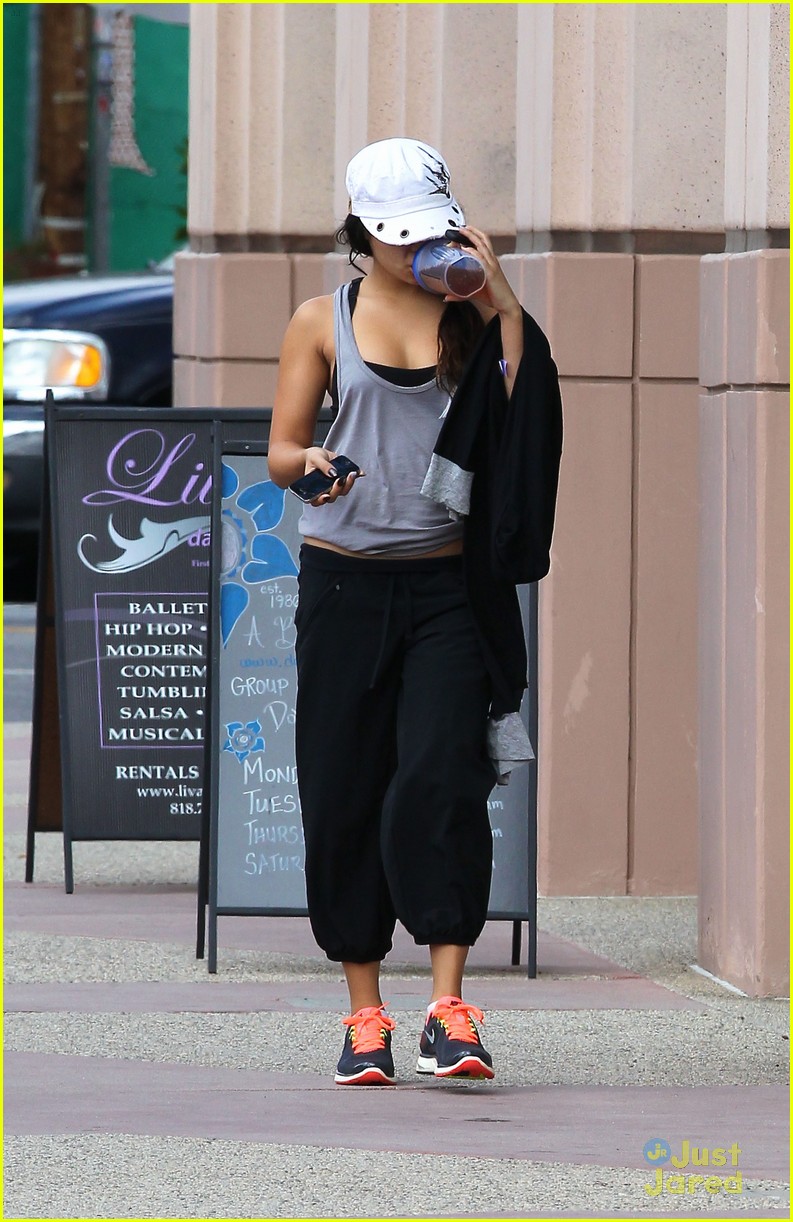 Vanessa Hudgens: Workout Woman | Photo 471323 - Photo Gallery | Just ...