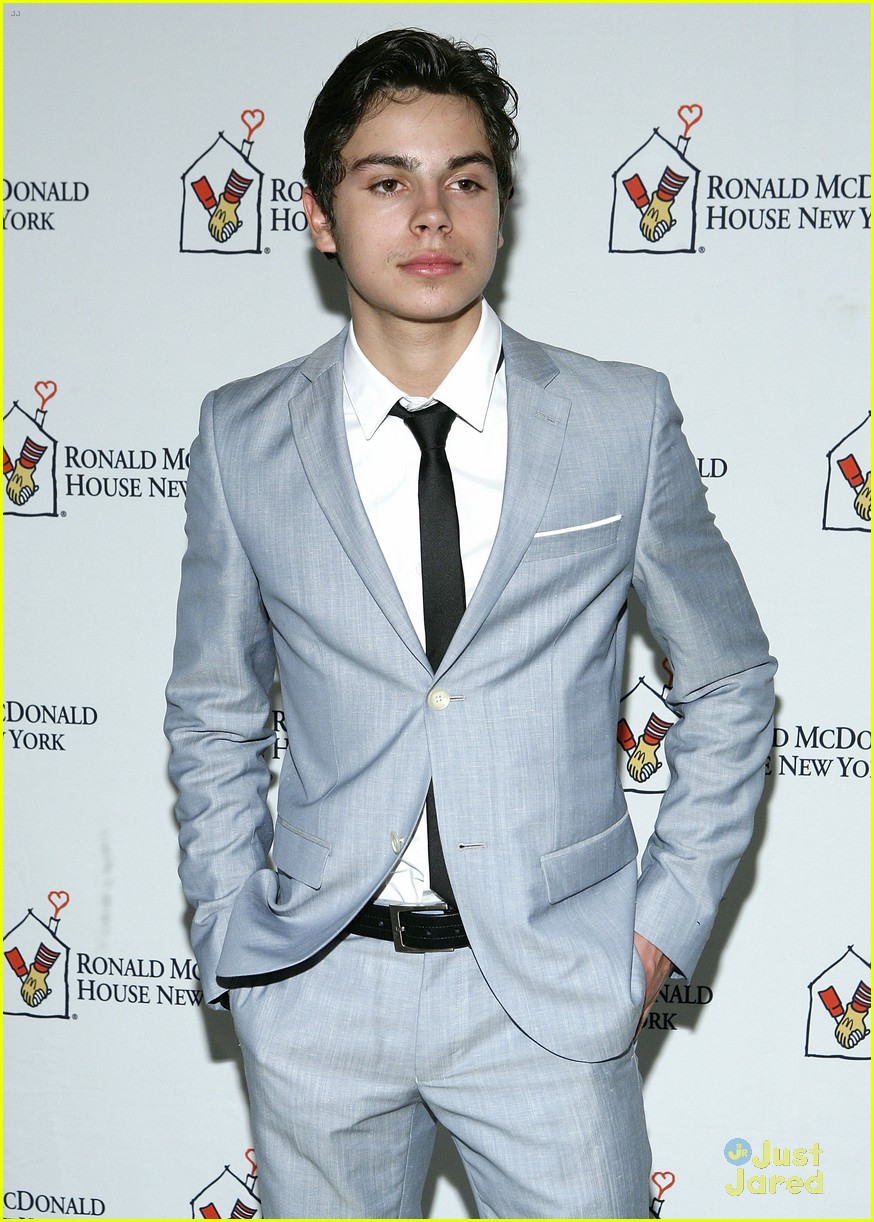Jake T. Austin: Ronald McDonald House Gala 2012 | Photo 474003 - Photo ...