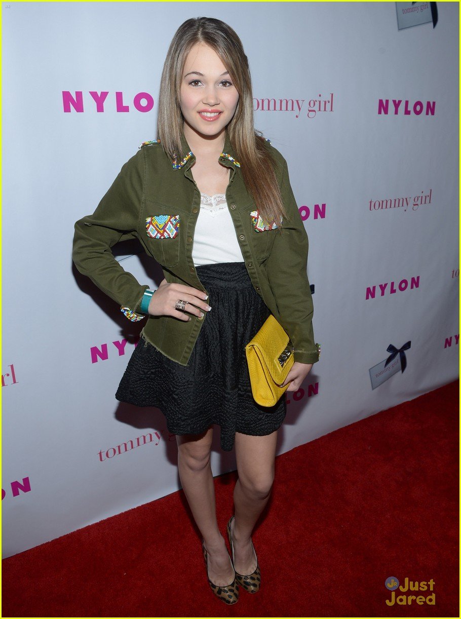 Full Sized Photo of jennifer stone kelli berglund nylon 02 | Jennifer ... Full Sized Photo of jennifer stone kelli berglund nylon 02 | Jennifer ...