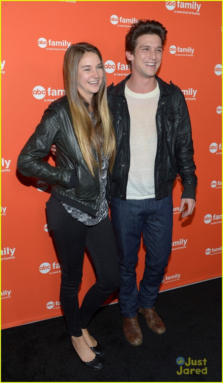 Shailene Woodley's Fashion Icon? Emma Watson! | Photo 471242 - Photo ...