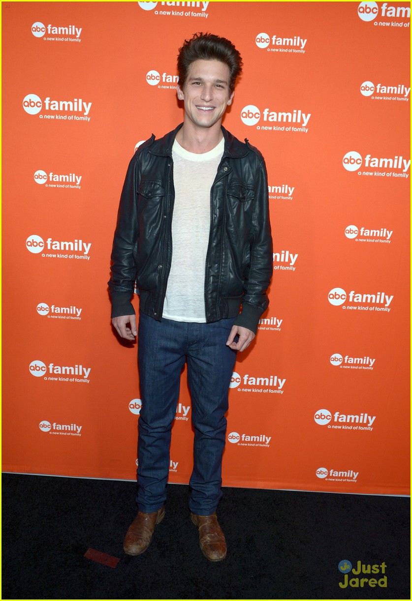 Shailene Woodley's Fashion Icon? Emma Watson! | Photo 471243 - Photo ...