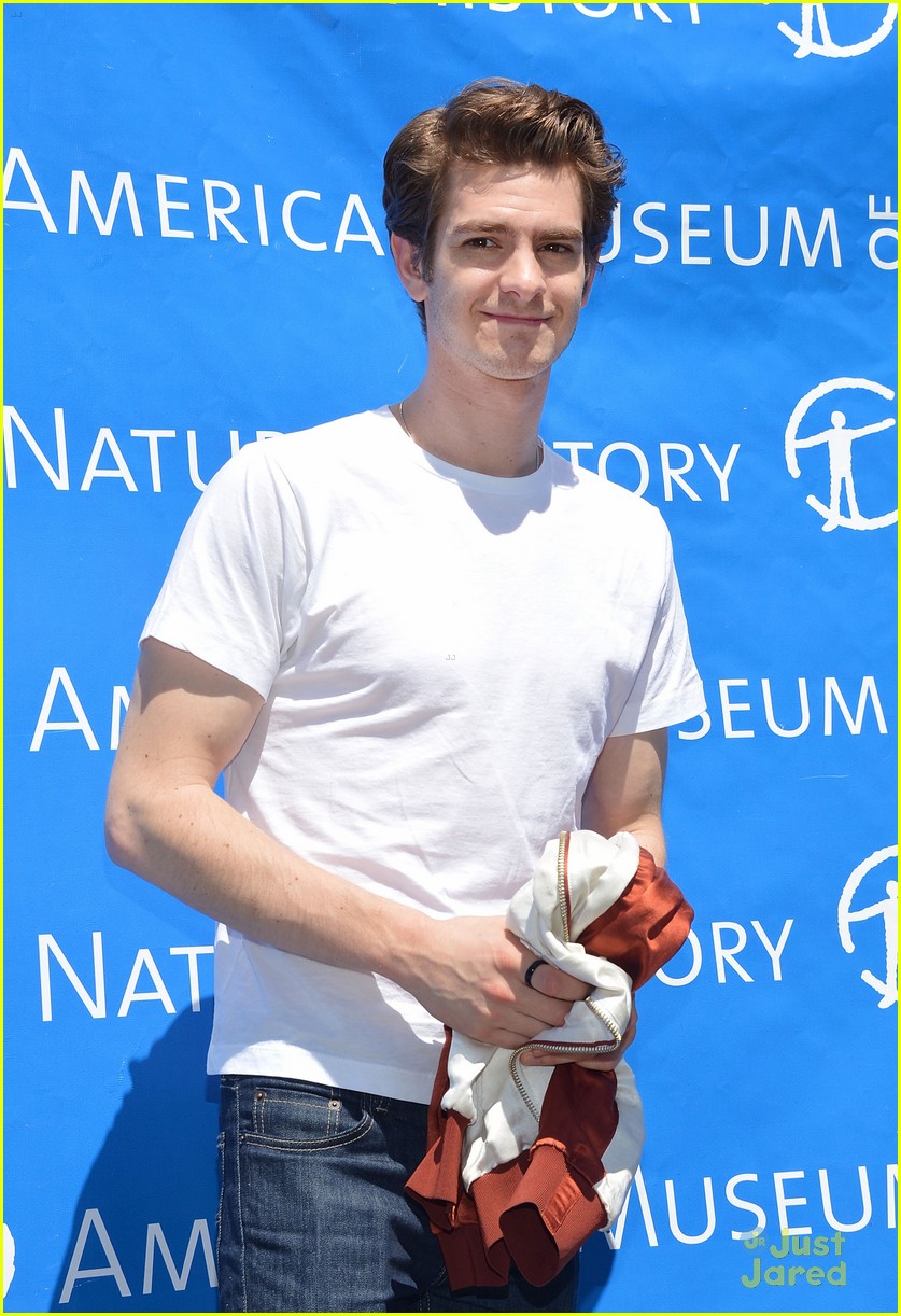 Full Sized Photo Of Andrew Garfield Spider Delivery 08 Andrew Garfield Spider Delivery