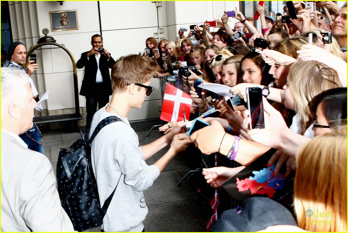 Justin Bieber: 'Doing Real Stuff Sucks' in Germany | Photo 476634 ...