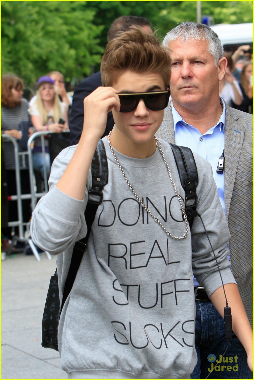 Justin Bieber: 'Doing Real Stuff Sucks' in Germany | Photo 476647 ...