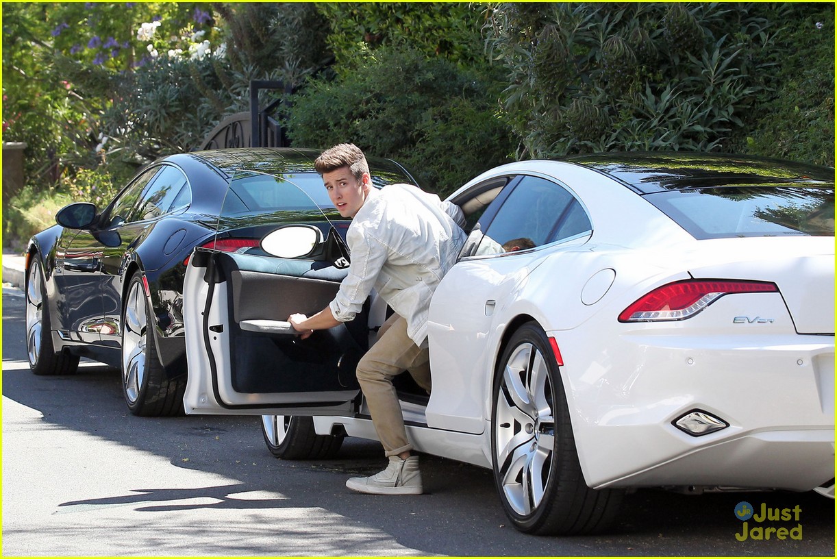 Logan Henderson: Los Angeles Driver! | Photo 479758 - Photo Gallery ...