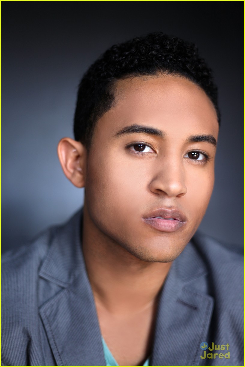 Tahj Mowry -- JJJ Portrait Session EXCLUSIVE! | Photo 478311 - Photo ...