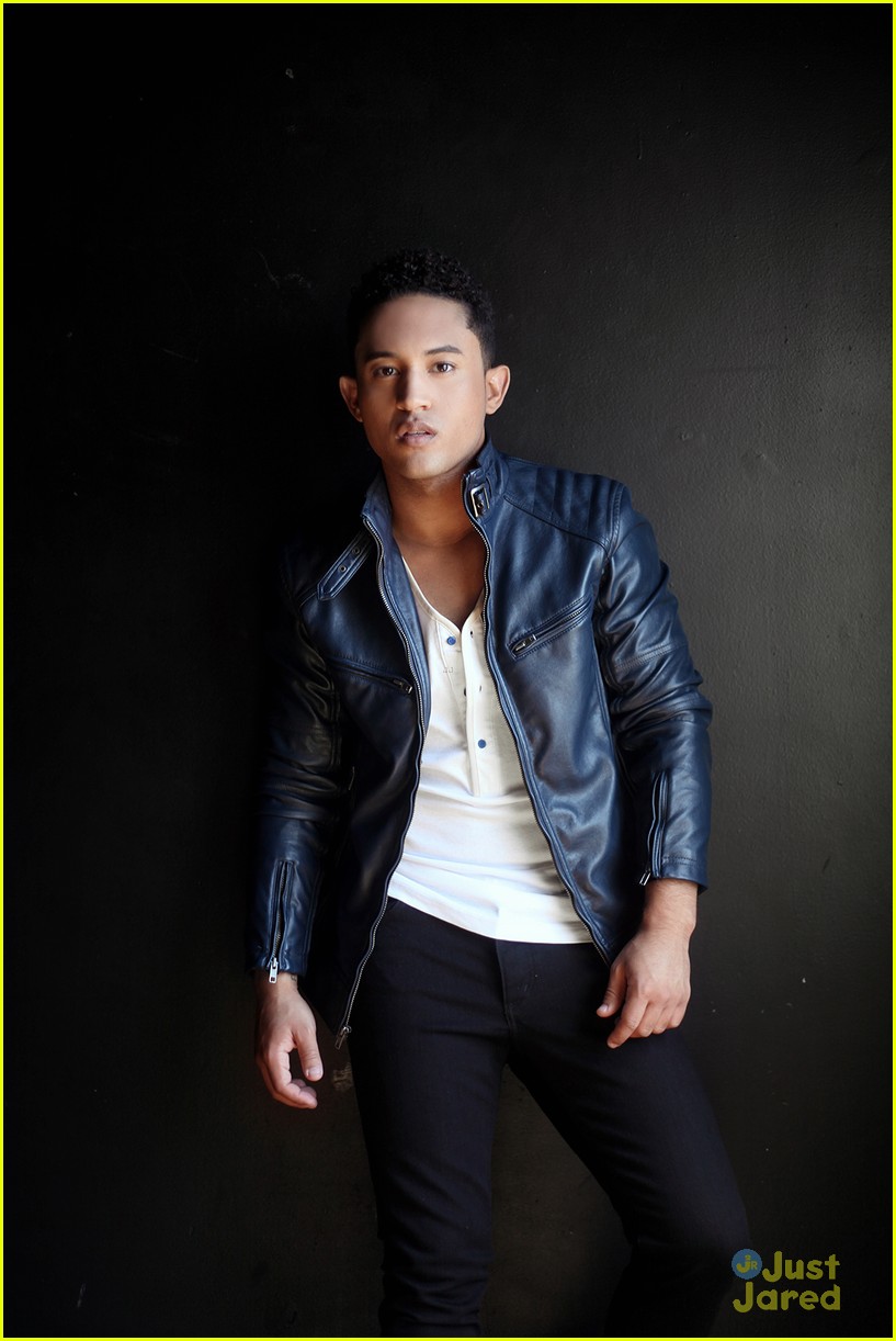 Tahj Mowry -- JJJ Portrait Session EXCLUSIVE! | Photo 478315 - Photo ...