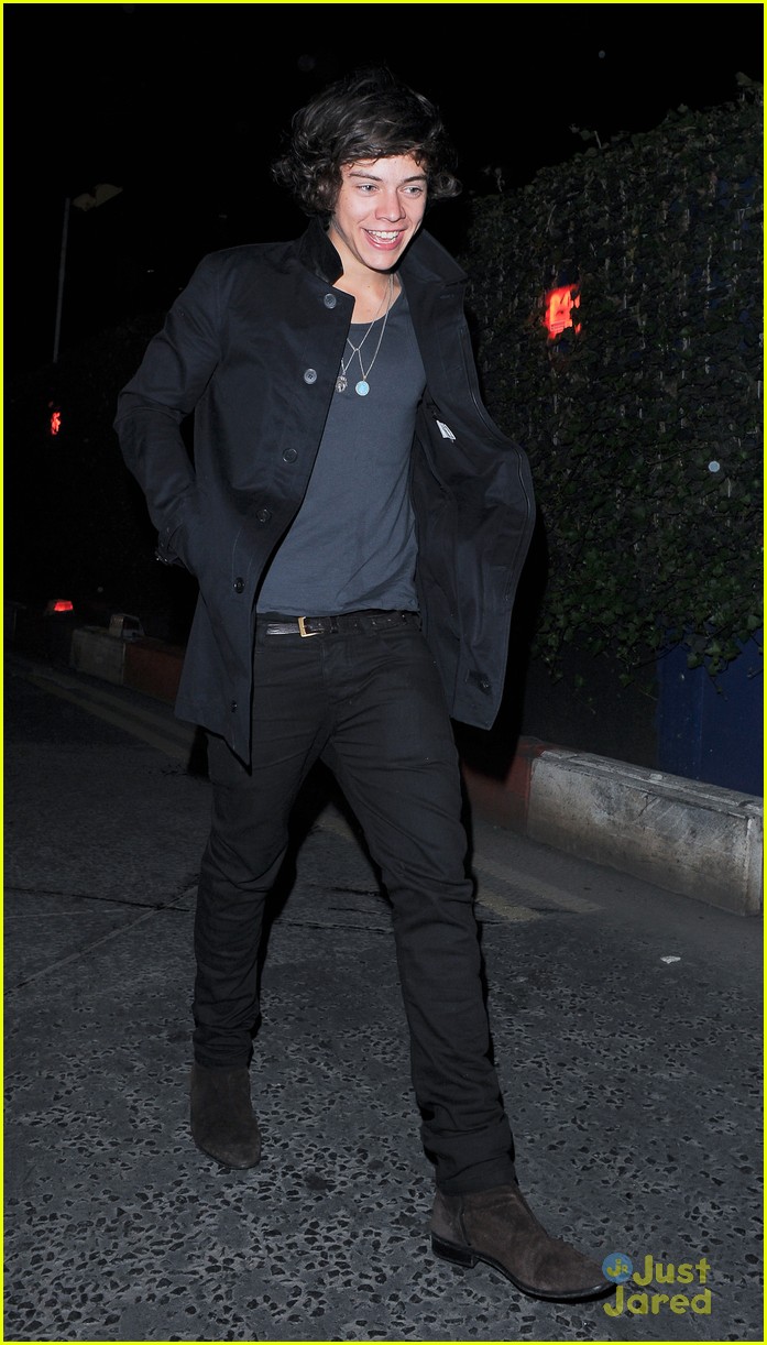 Full Sized Photo of harry styles rose club 05 | Harry Styles: Night Out ...