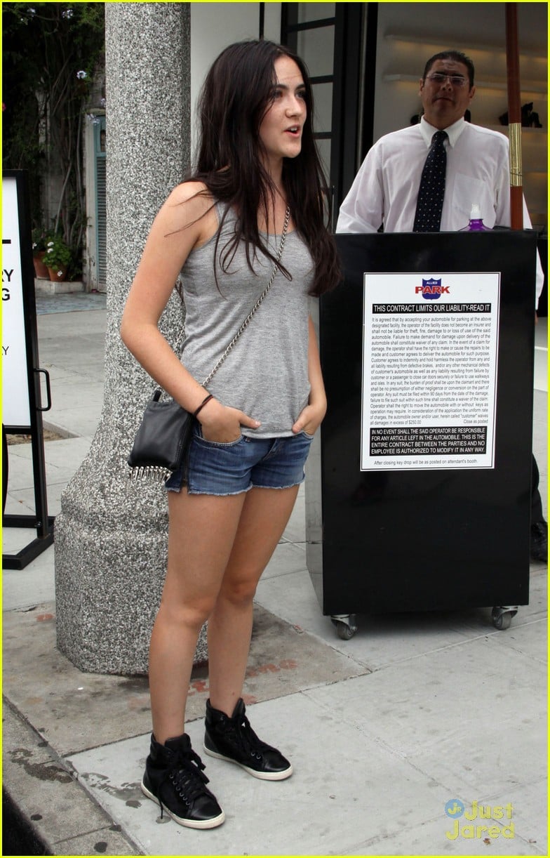 Isabelle Fuhrman After Earth Summary Revealed Photo 483073 Photo Gallery Just Jared Jr