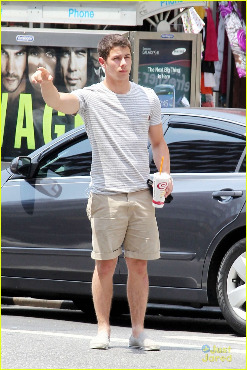 Nick Jonas Joins Instagram! | Photo 481079 - Photo Gallery | Just Jared Jr.