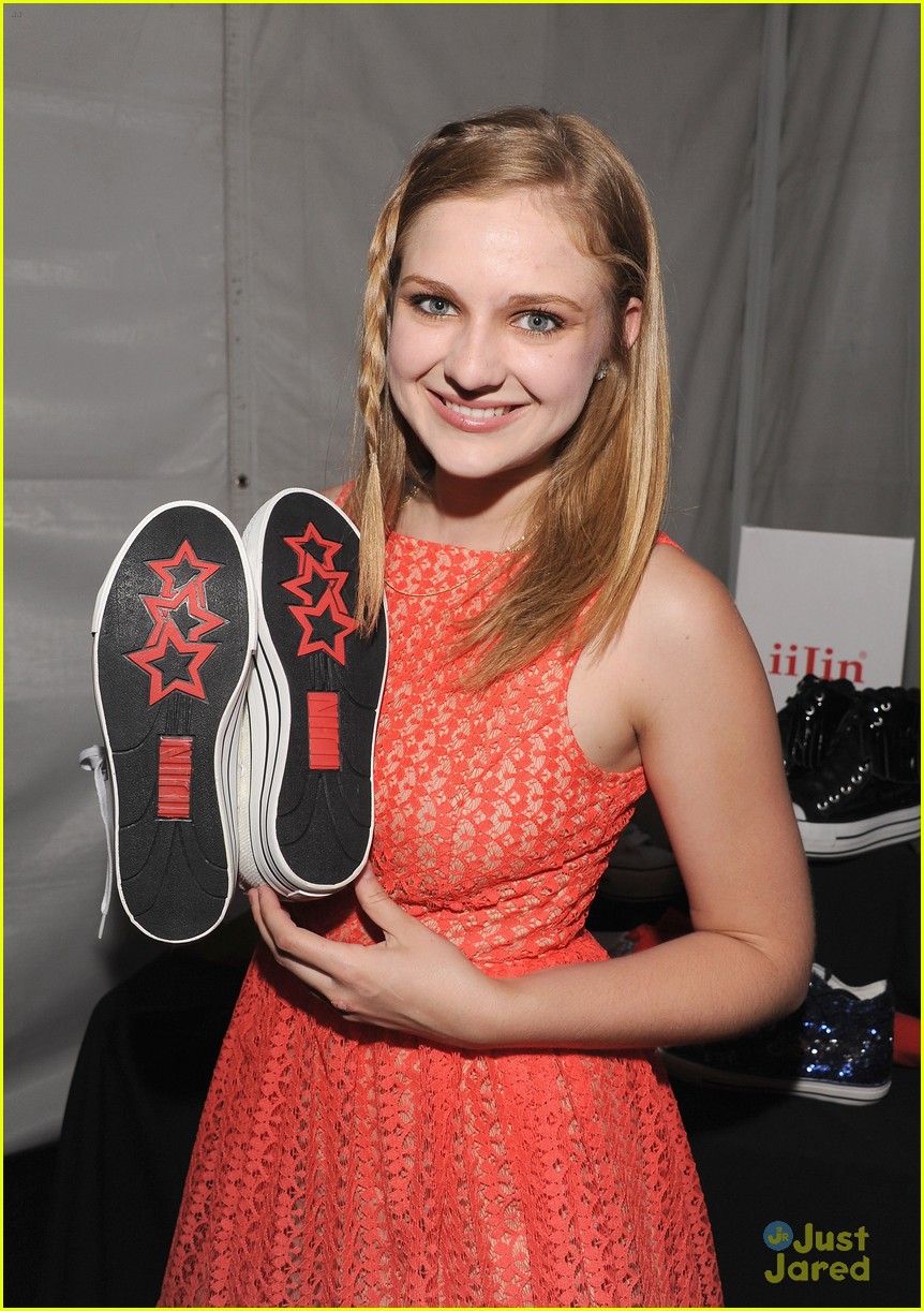 Full Sized Photo of kaitlyn jenkins tca lounge 16 | Kaitlyn Jenkins ...