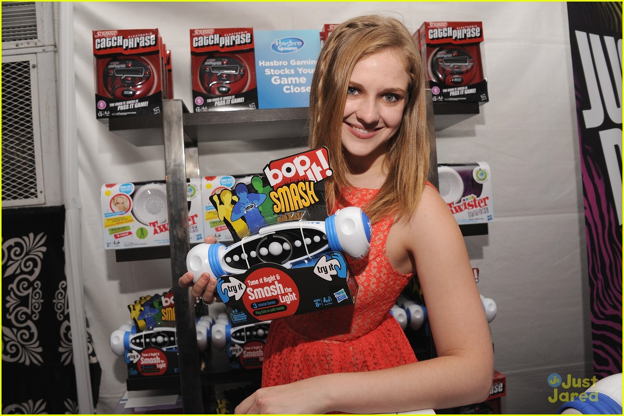 Kaitlyn Jenkins: Ryka Runner! | Photo 483462 - Photo Gallery | Just ...