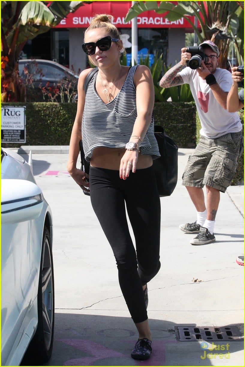 Miley Cyrus: New Tattoo Debut! | Photo 481473 - Photo Gallery | Just ...