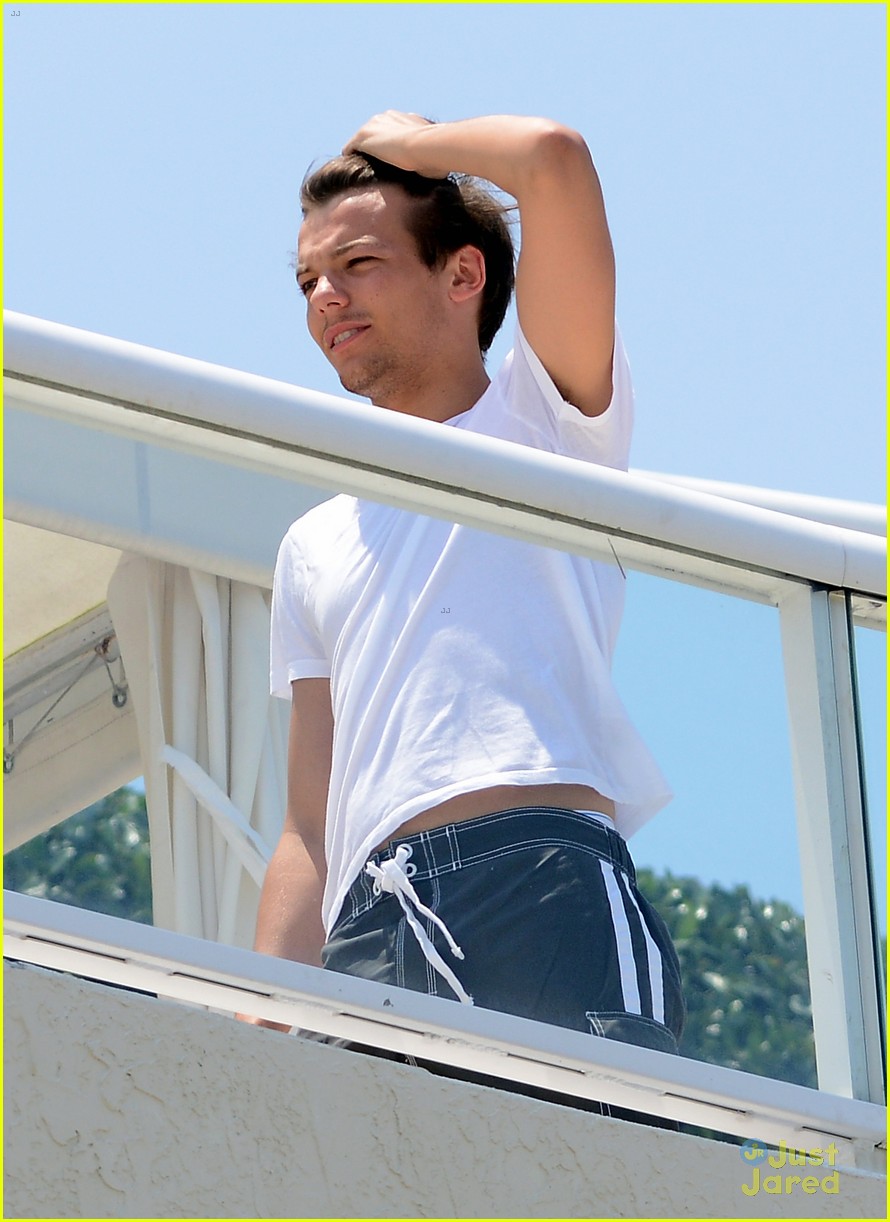 Harry Styles: Shirtless in Florida! | Photo 480425 - Photo Gallery ...