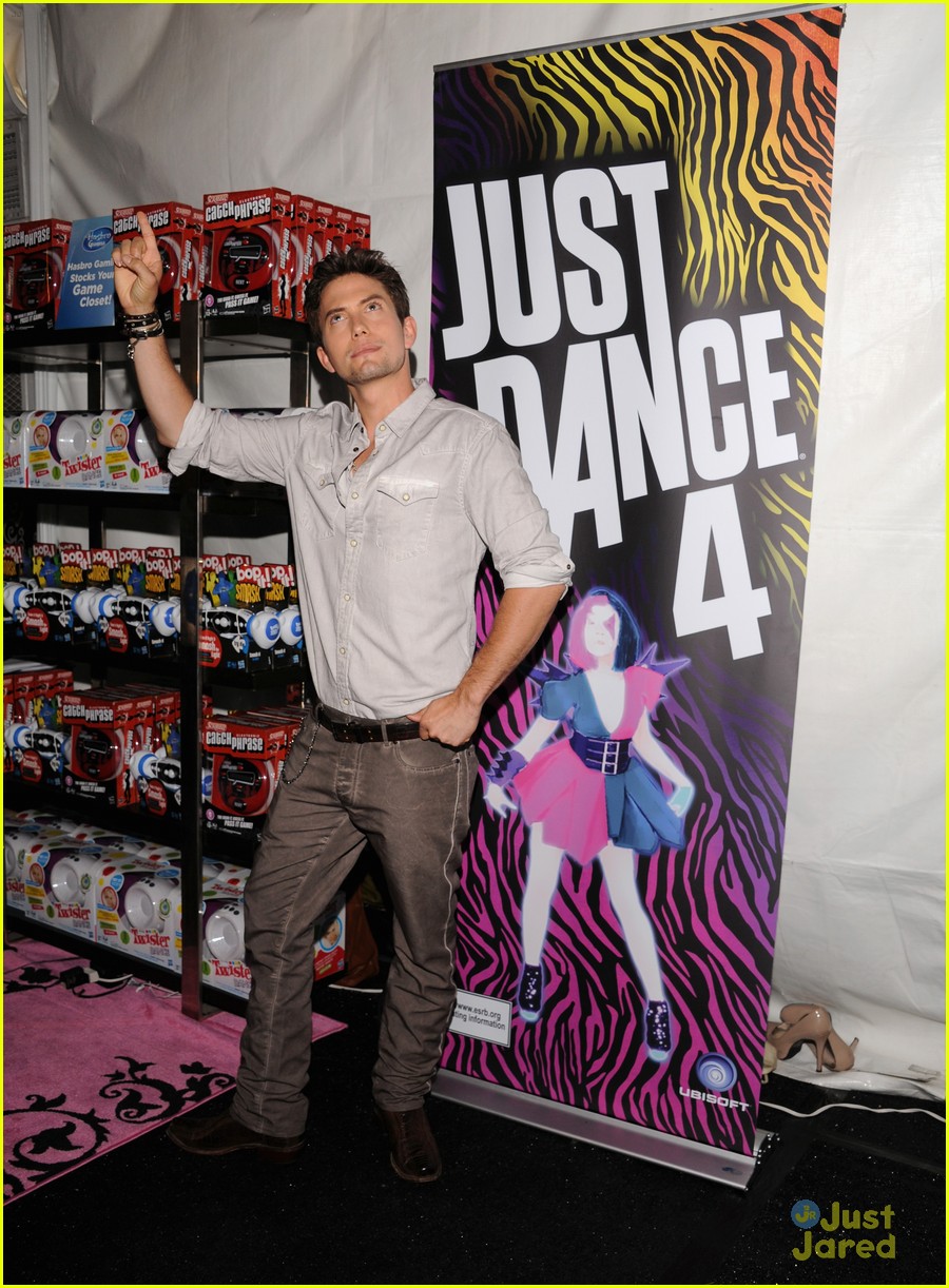 Nikki Reed & Jackson Rathbone Retreat to Backstage Creations | Photo ...