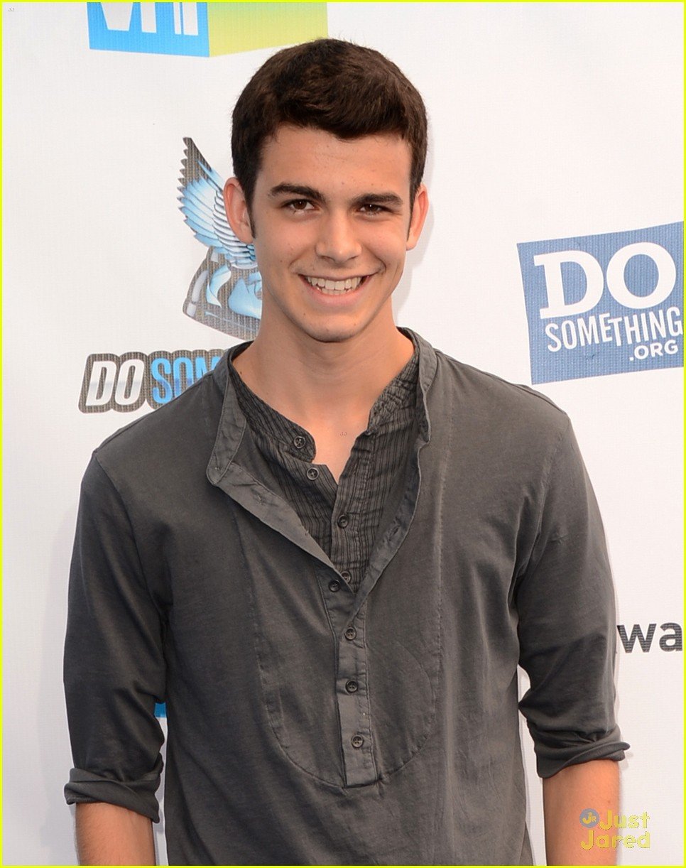 Joey Pollari Inbetweeners