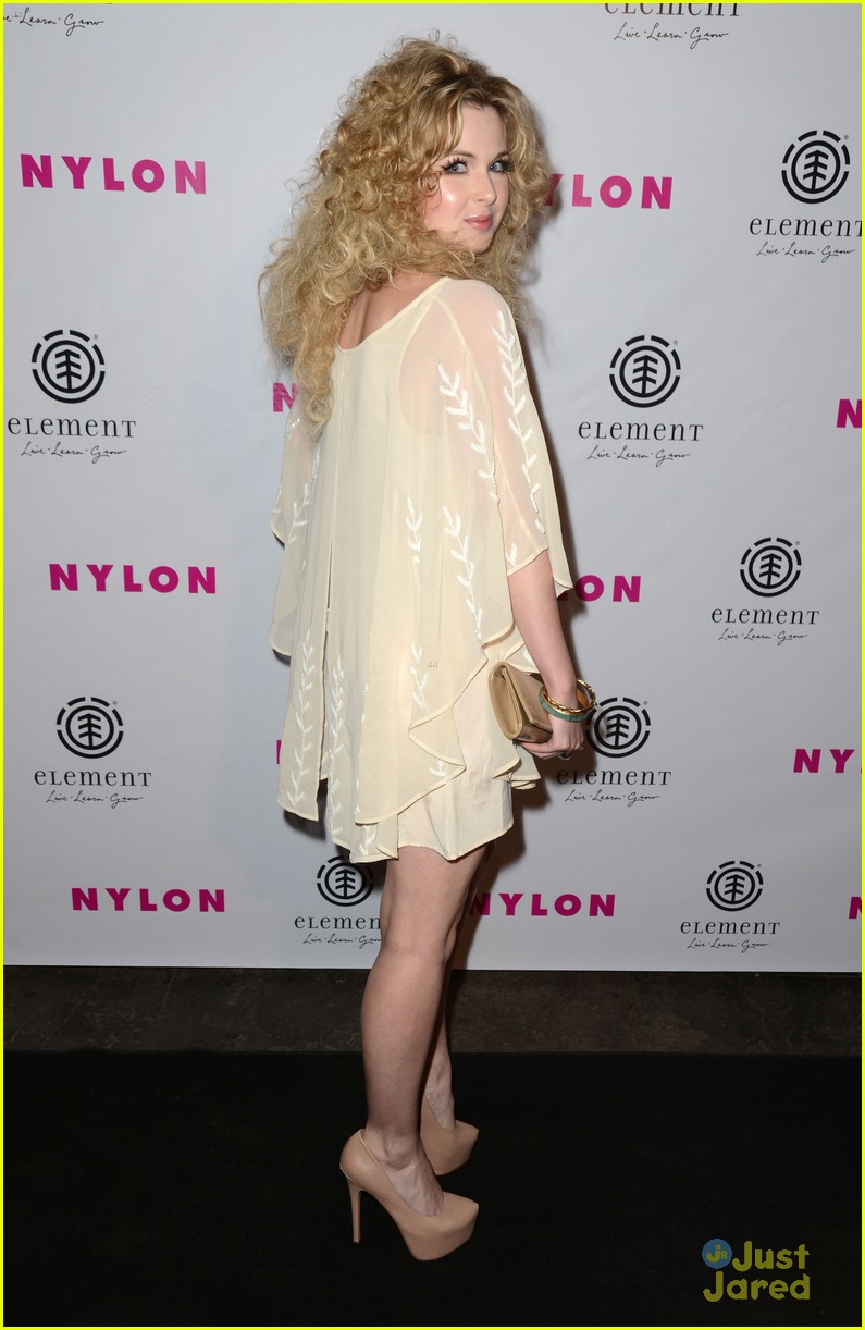 Ally Maki & Kirsten Prout: Nylon Party Pair | Photo 485713 - Photo ...