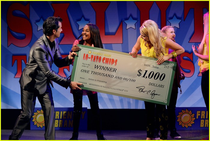 Stefanie Scott & China Anne McClain are 'contestANTs' | Photo 487223 ...