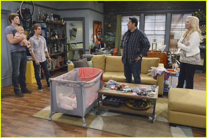 Baby Daddy: Family Christmas Photo! | Photo 489881 - Photo Gallery ...