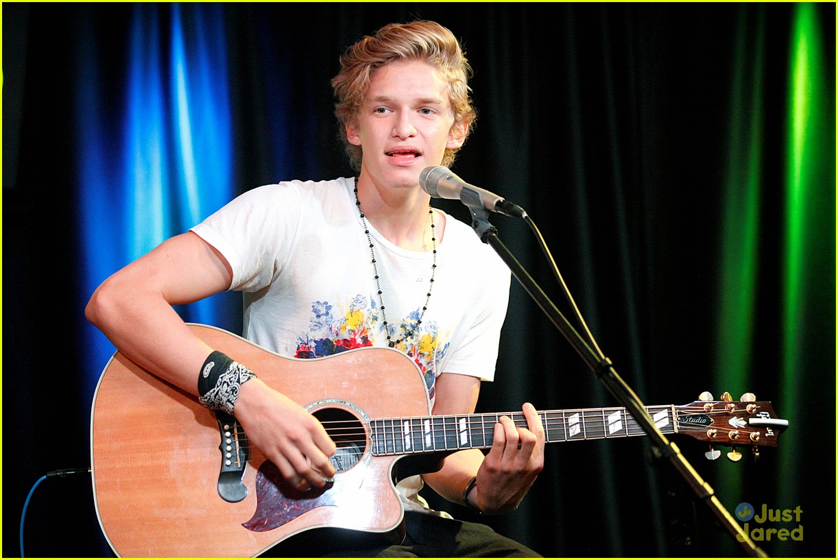 Cody Simpson: Q102 Concert | Photo 487781 - Photo Gallery | Just Jared Jr.