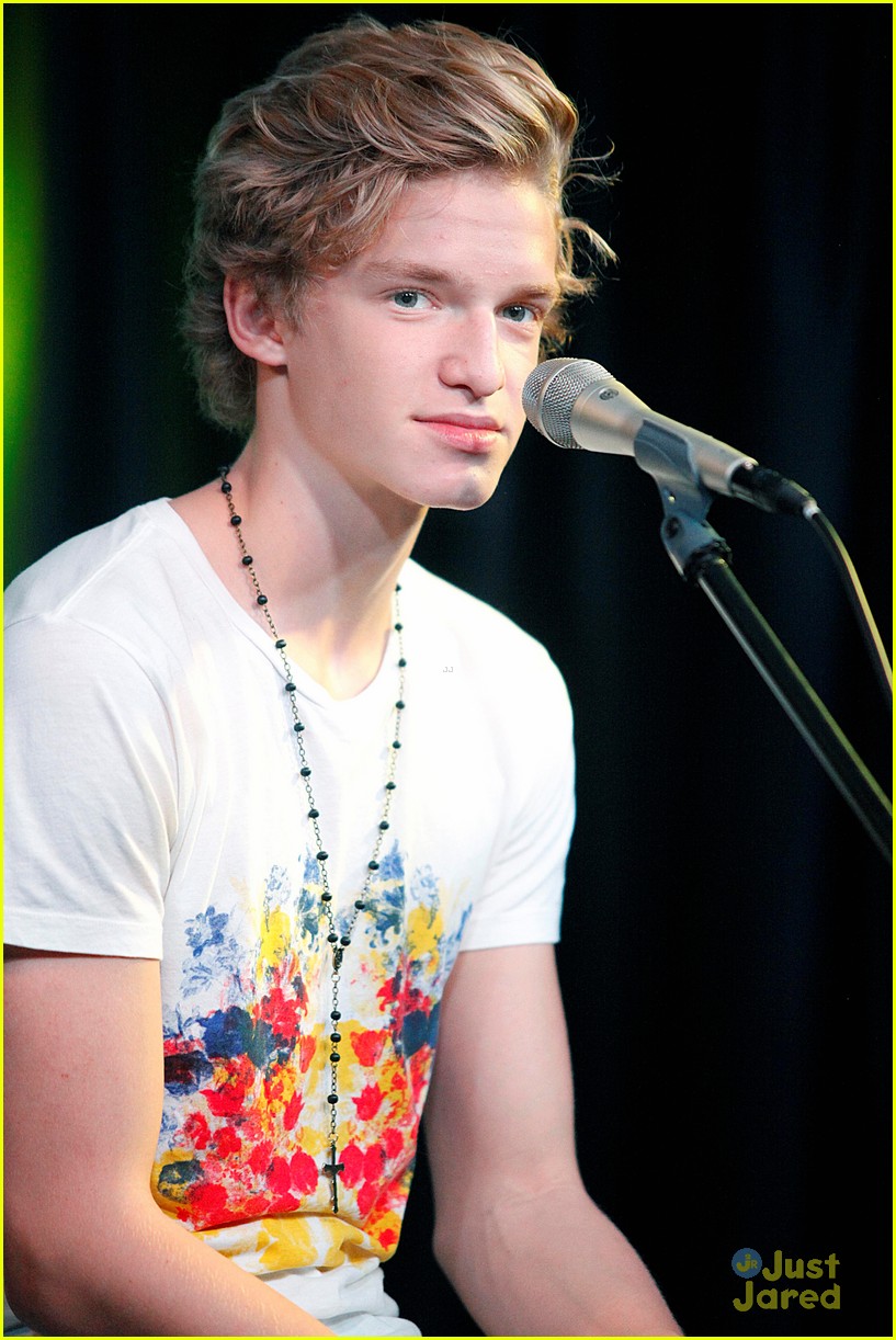 Cody Simpson: Q102 Concert | Photo 487783 - Photo Gallery | Just Jared Jr.