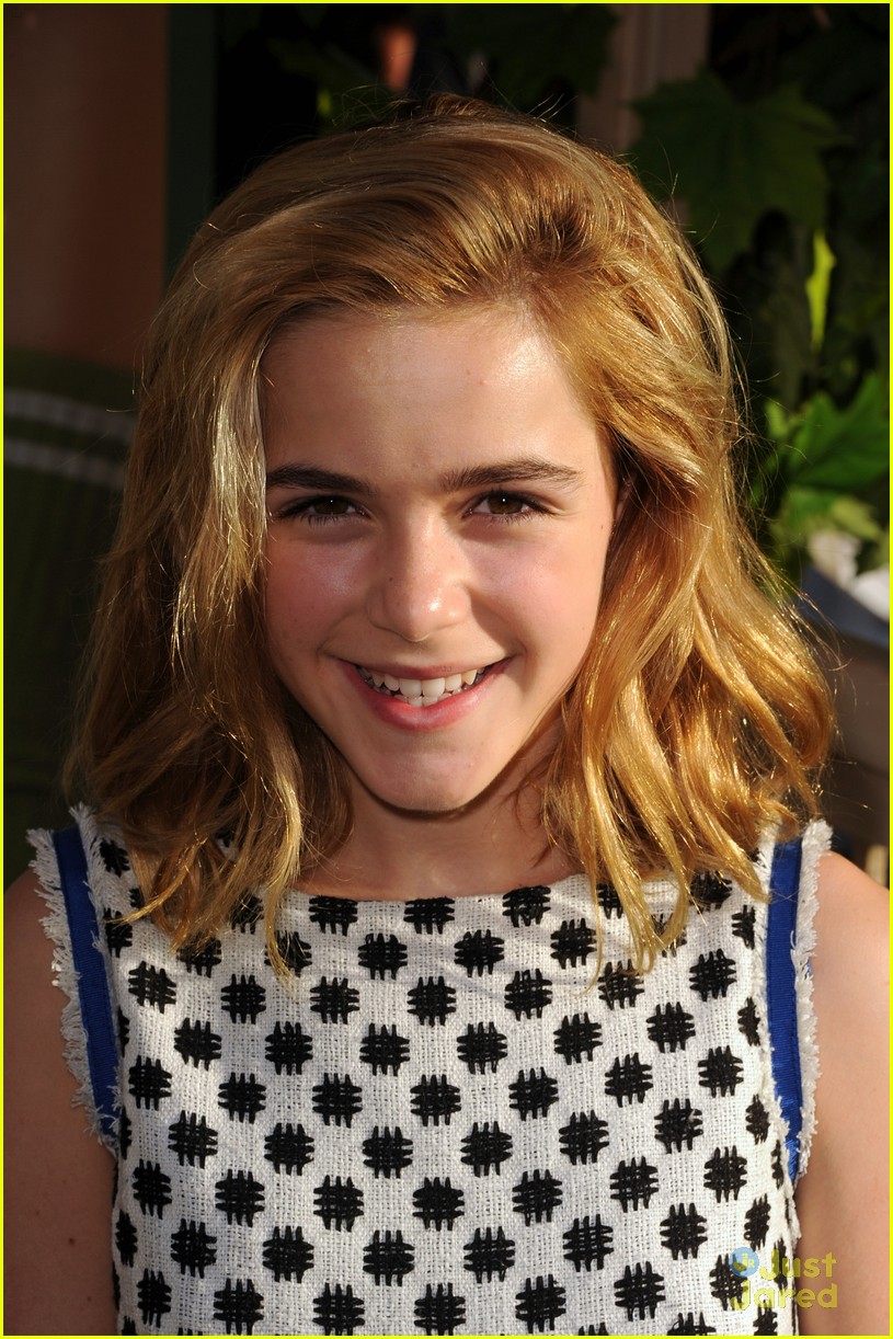 Kiernan Shipka: 'Odd Life of Timothy Green' Premiere Pretty | Photo ...
