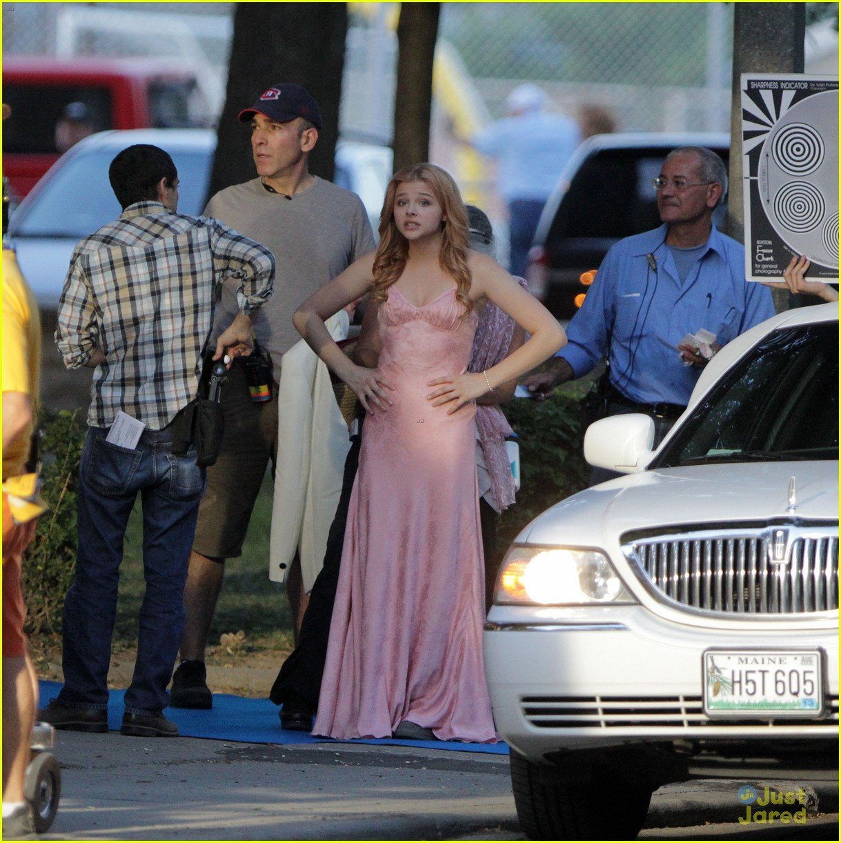 Full Sized Photo of chloe moretz blood soaked on carrie set 24 | Chloe ...