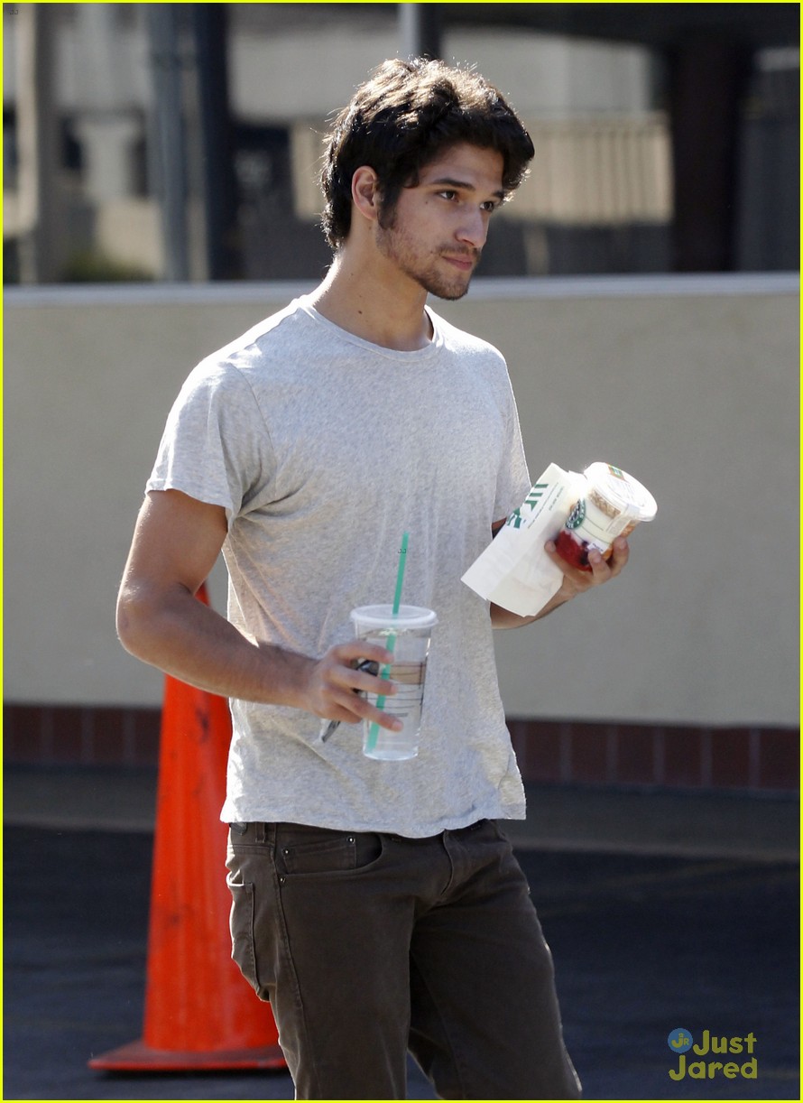 Tyler Posey: The Last Episode Of 'Teen Wolf' Is So Rad! | Photo 488079 - Photo Gallery | Just ...