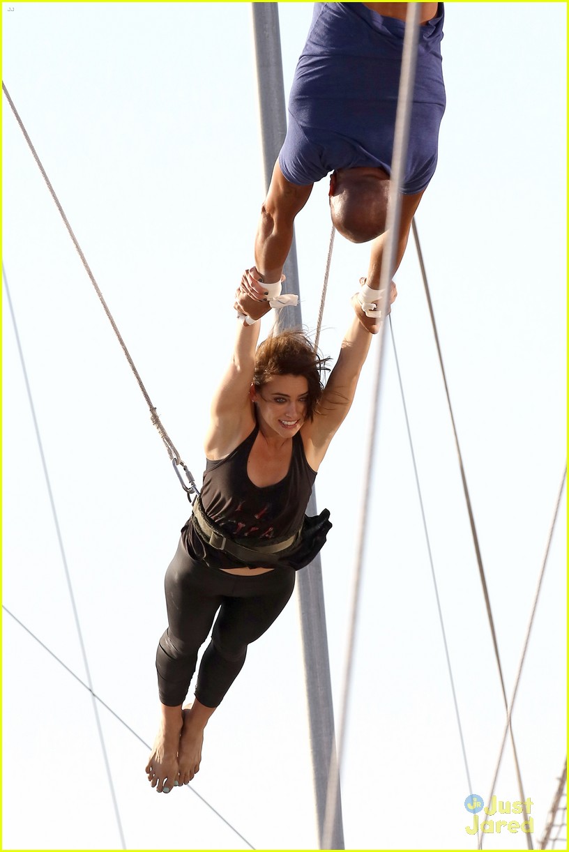 Jessica Stroup: Trapeze Flyer For '90210' | Photo 487344 - Photo ...