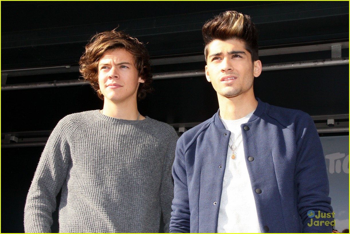 One Direction: Signing in Germany! | Photo 497194 - Photo Gallery ...