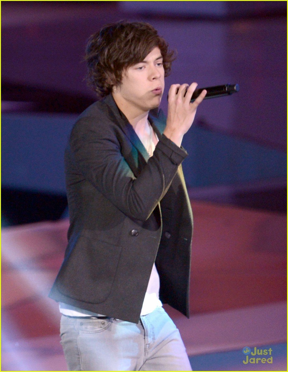 One Direction: MTV VMAs Performance 2012 - Watch Now! | Photo 492588 ...