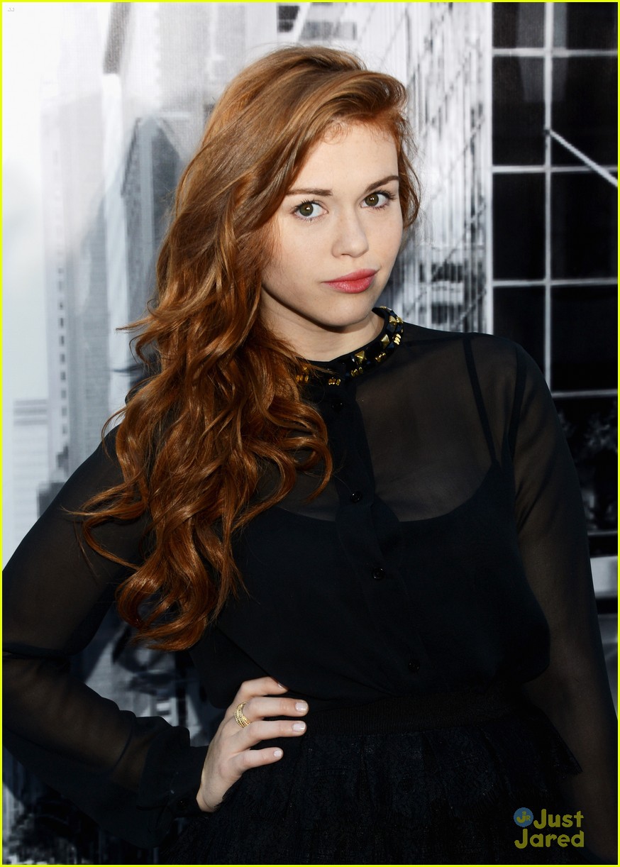 Holland Roden: DKNY & Tracy Reese Shows at NYFW | Photo 493757 - Photo ...