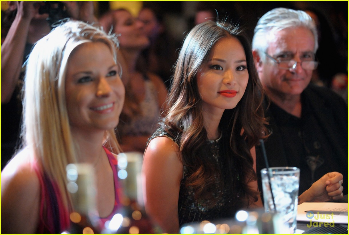 Full Sized Photo of jamie chung appleton ao show 05 | Jamie Chung ...