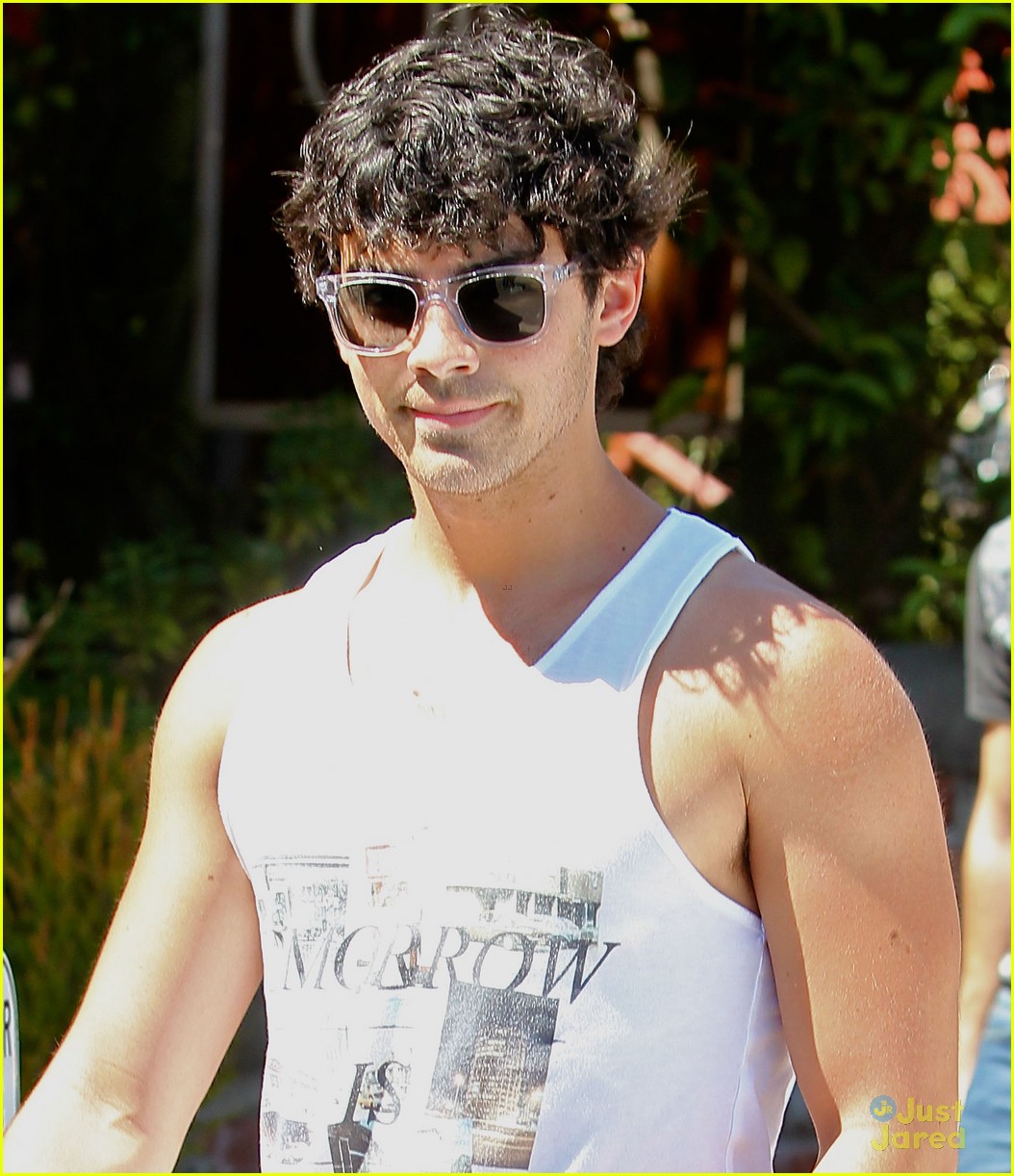 Joe Jonas: The Alcove with Kevin & Nick! | Photo 496665 - Photo Gallery ...